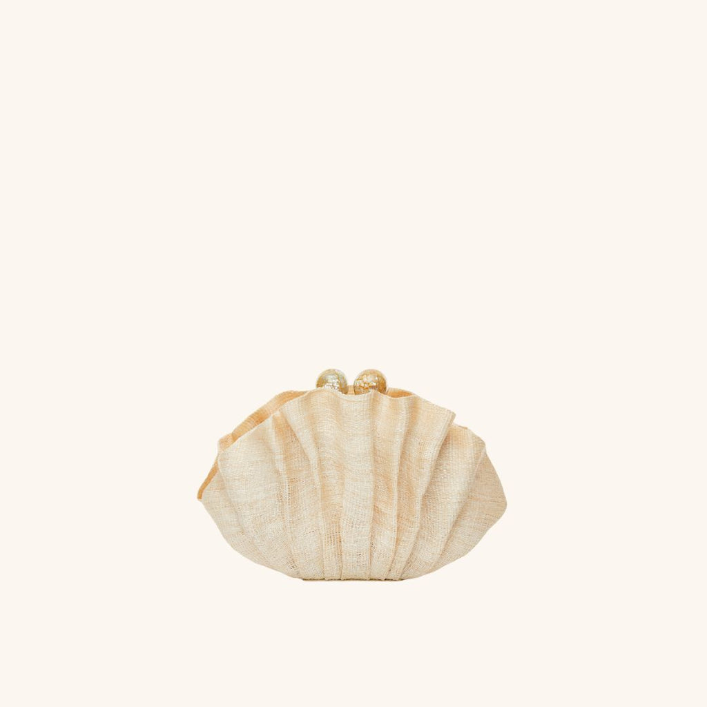 The Origami Scallop | Handwoven Straw Scallop Shell Clutch – POOLSIDE